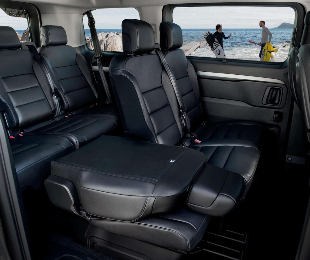 Peugeot Traveller Business Vip